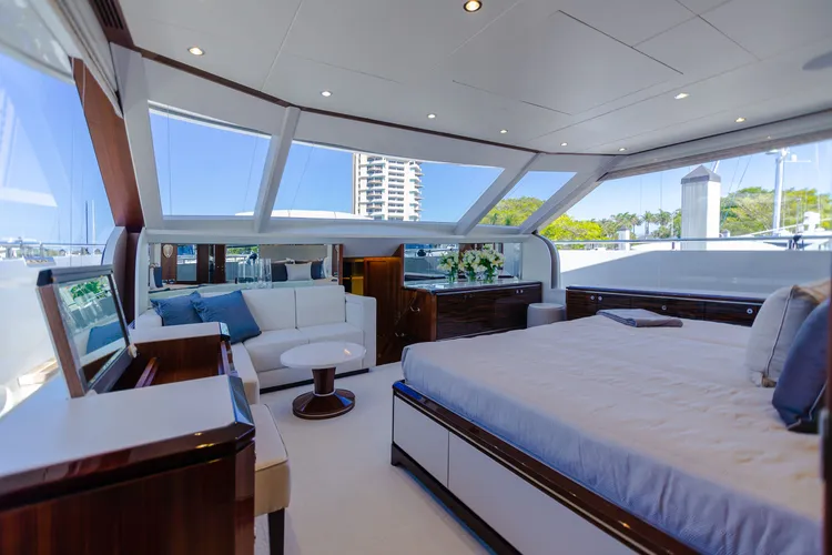 I C yacht for charter (36.1m, 2021)